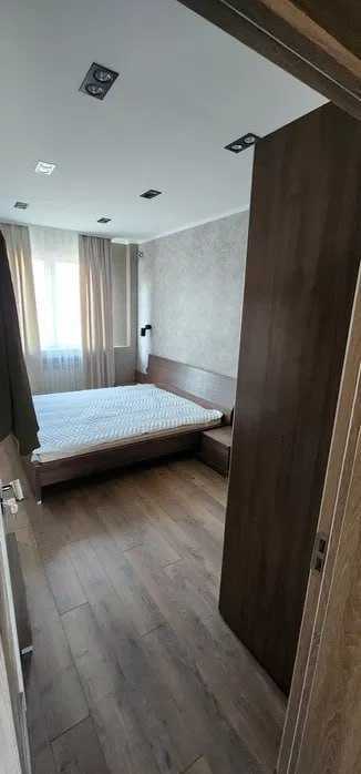 4 комн квартира продается на БОБУРА Яккасарайское РУВД 90 кв м