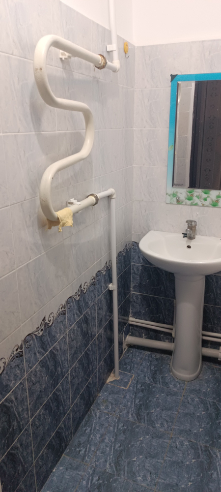 1 bir honali uy sotiladi