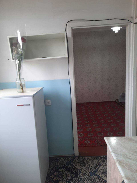 СРОЧНО !! Продается квартира в Яшнабаде 1/4/4 ( 33 кв/м ) Авиасозлар 4