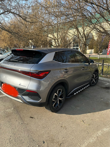 BYD Yuan + 510 km zapas xodi 2 paziciya 15500 probeg