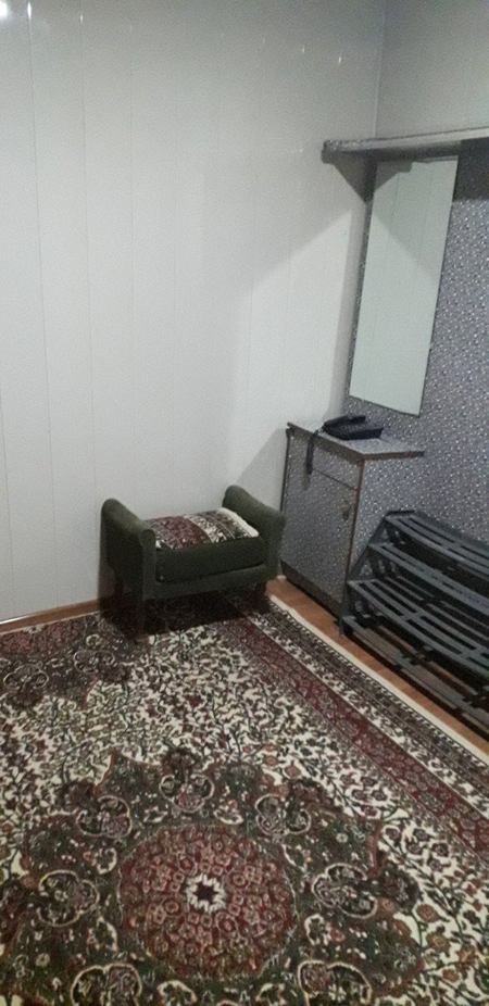 Динамо бозорча якинида жойлашган 3 хонали квартира ижарага берилади