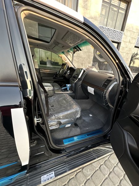 Tayota Land Crusier Prado 200