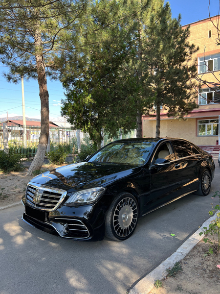 Mersedez benz 222 long