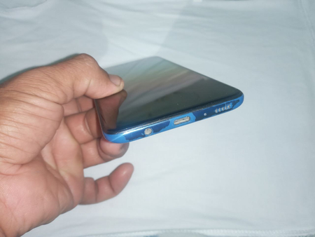 Samsung galaxy  A 70
