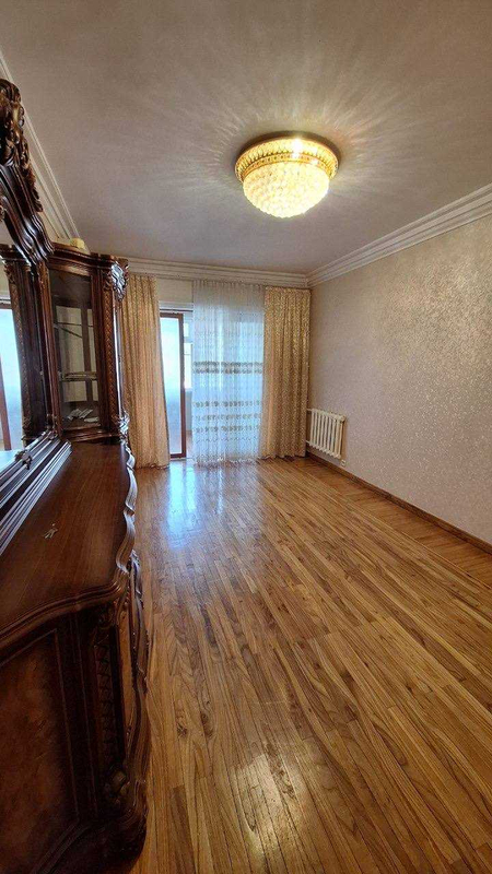 V4607 5/2/4 Себзор 98м2 Средний ремонт Балкон: 2х6