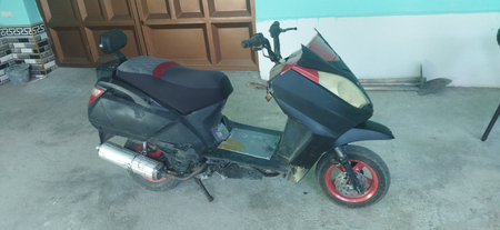 Срочно продам скутер