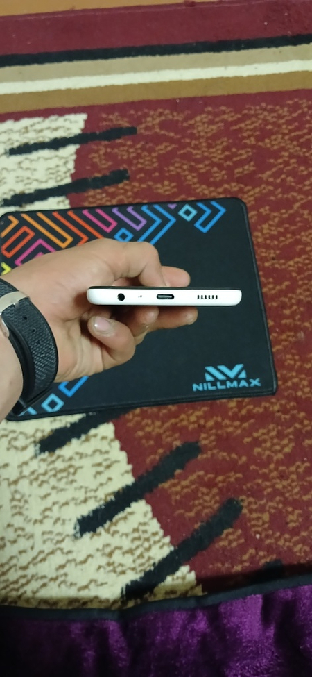 Samsung A13 kafolati bilan