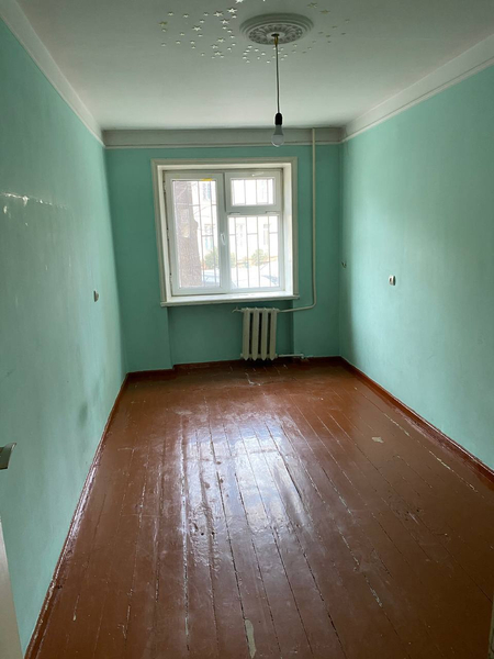 Срочно Продаётся 2 комнатная квартира Академ городок горбатый