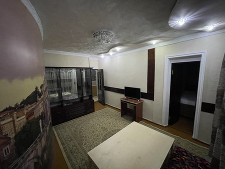Yakkasaroy tumani Bobur ko’chada 2 xonali uy ijaraga beriladi