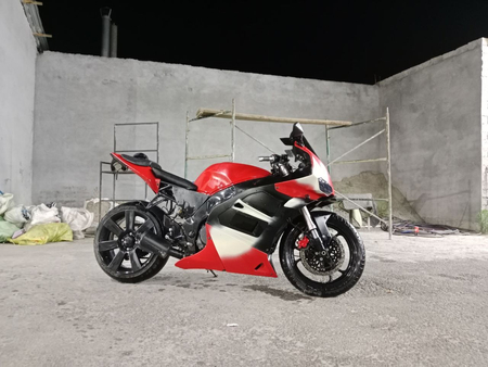 Мотоцикл Suzuki rf400