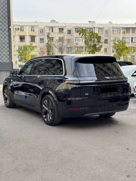 В продаже ! Автомобиль LI L9 Max