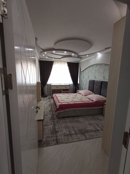 Oybek metro 4/2/9