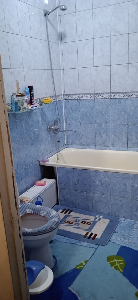 Uy sotiladi 1/1/9. Yunusobod 12 da, ориентир: метро Туркистон