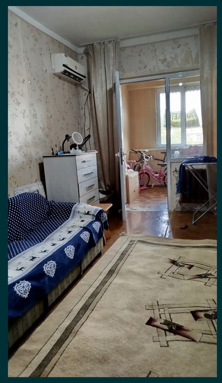 Srochna Qorasuv 1 da 3 xonali uy sotiladi