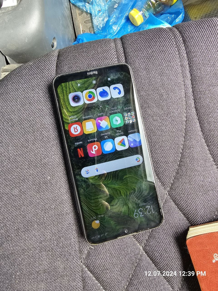 Redmi 8 64+4 urtacha xolatda