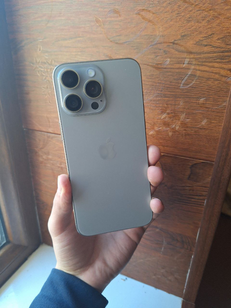 Iphone 15 pro max dubai