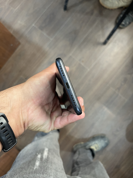 Redmi 7 4/32 idial sastayaniya