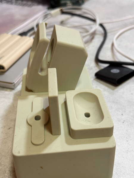 подставка по Iphone Apple watch Airpods