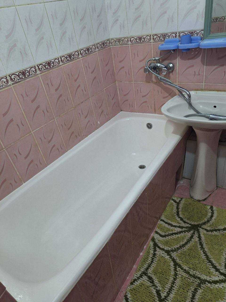 ул.Новомосковская-Катта Дархан 9 поликлиника 2-комн 3/4 50 кв.м мебель