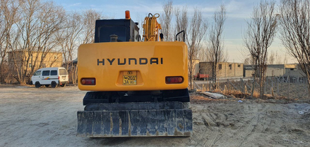 ЭКСКАВАТОР HYUNDAI Robex-1400W- 7A
2004йил , 0,65m3

35 000$ 


+99895