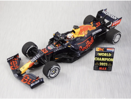 Модель Formula 1 1:18