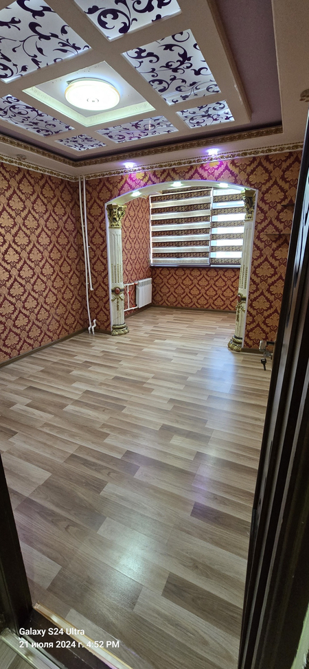 5 хонали 100M² 3-кават уй сотилади