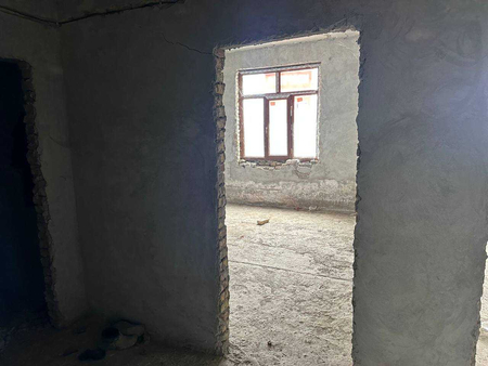 Kogon tumanida 2 xonali kvartira sotiladi