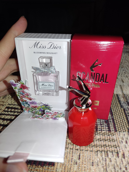 Роскошный подарочный набор французкие духи Miss Dior и Scandal