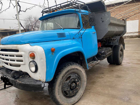 1991 yil zil 130 maskovski  .