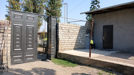 Продаётся дом участок.