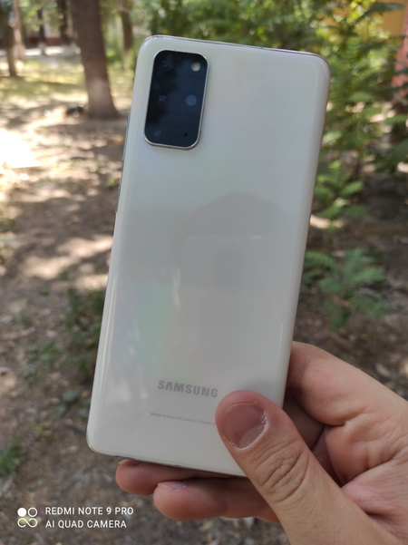 Samsung Galaxy S20 Plus 12/256gb 5G ideal. 120hz Snapdragon-865