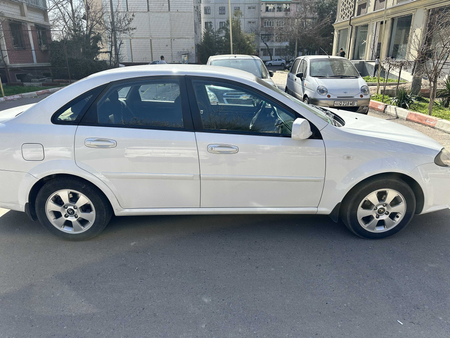 Продоётся Лассети Джентра 2015/2016года