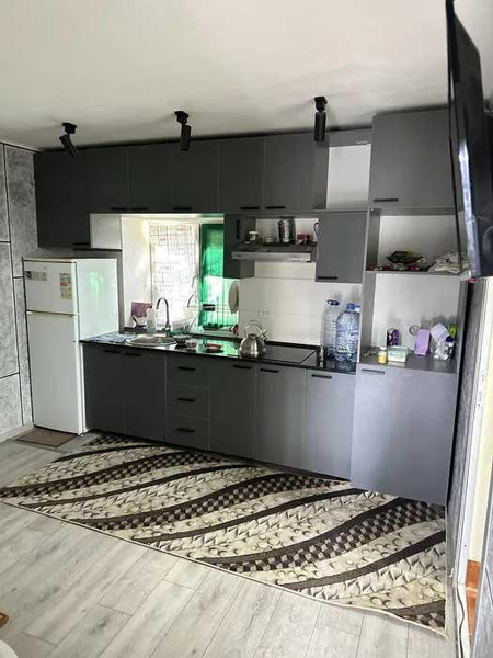 Участок 3 соток, в хорошей махале, Зенит