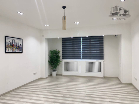 Продается Евро офис Ор-р: Дархан кафе 85м2