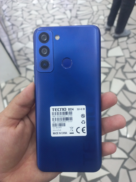 Techno Spark 5  Pop