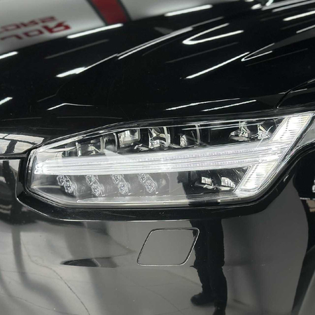 Volvo XC 90 T6 avtokreditga va naqtga