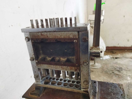 Зуботехнический аппарат Самсон, микрометр,щипцы, кресло,бормашина,