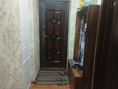 Яккасарай р 3/3/4 ул. Бобура кирпич неторцевая обд.пл 70кв.м