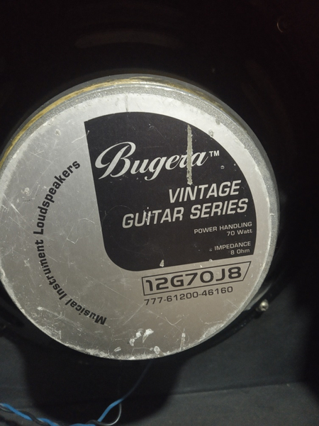 Комбоусилитель behringer gmx 212  140 ватт