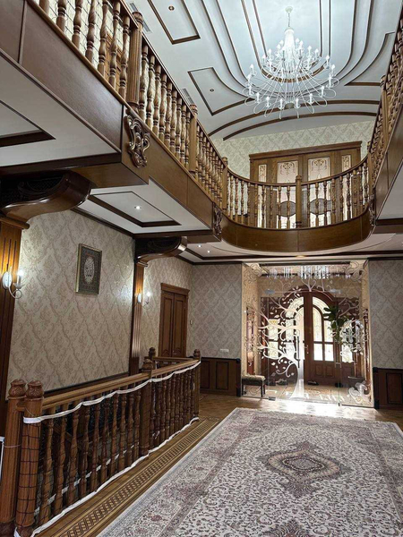 Продается Евро дом Ориентир: Центр Луначарский  1150м2