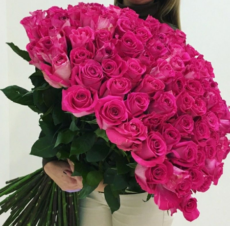 Розы 101 от 600.000 +доставка
В Uzflora вы можете