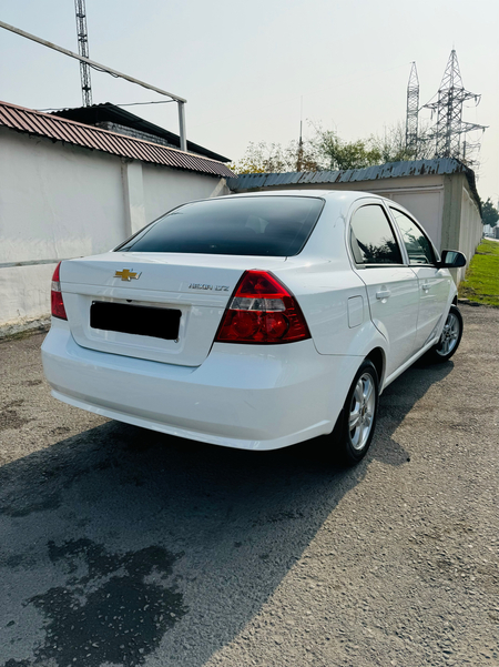 Nexia 3 4 pozitsia avtomat