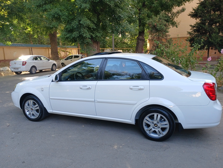 Lacetti 1.6 avtomat 2012