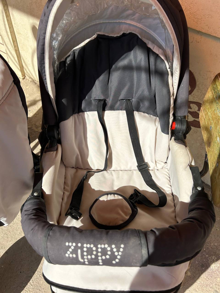 Коляска детский Zippy сотилади!
