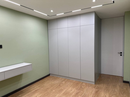 Продается 3х ком. квартира на ул.Шота Руставели, ор-р: маг.Океан, 70м2