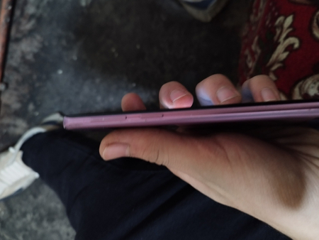 Samsung Galaxy s9 bor xotira 4/64