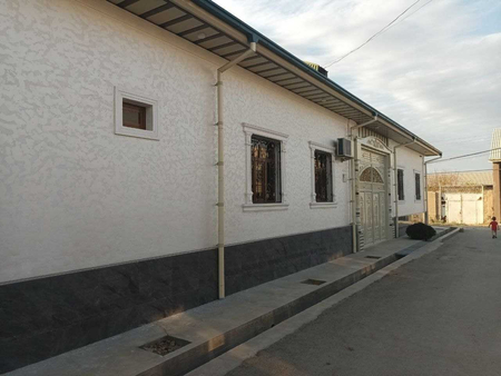 Uchastka sotuvga 9 xonali