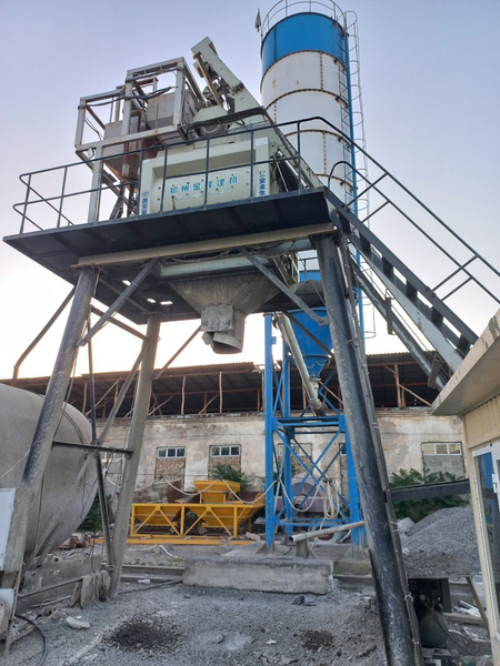 Beton zavod JS-1000