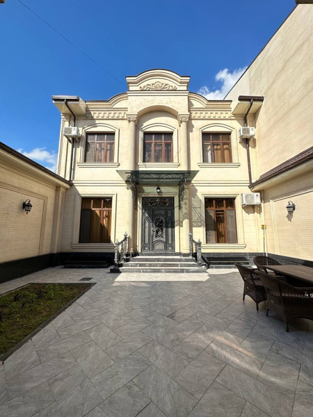 Продается Евро дом Ор-р: Американский посольство 380м2