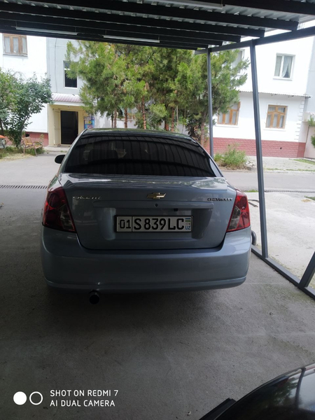 Lasetti 1.8 2012 yil